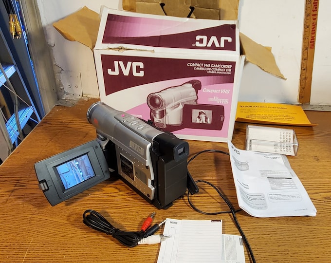 JVC GR-AXM17U Compact VHS Handheld Camcorder 800x Digital Zoom Tested ...