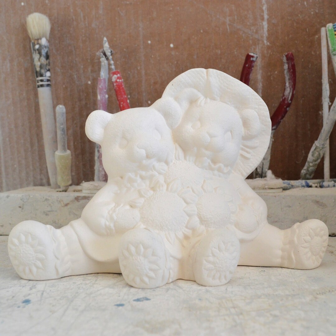 Ready to Paint - Scarecrow Cuddle Bear With Sunflower - Clay Magic 1363 ...