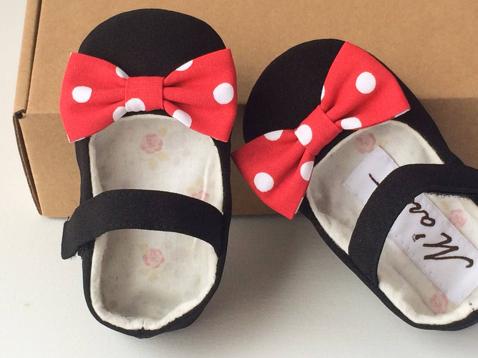 Black red Minnie mouse baby girl shoes Minnie bow headband | Etsy
