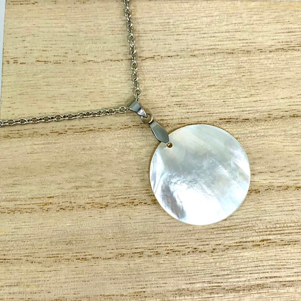 Disc Pendant - Etsy