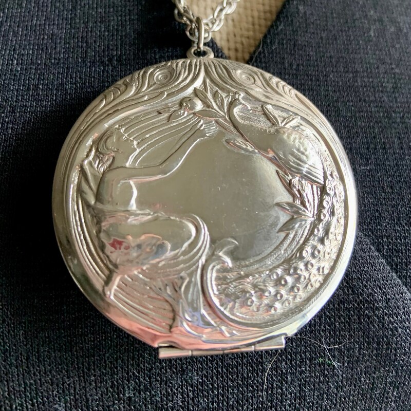 Extra Large Locket - Etsy