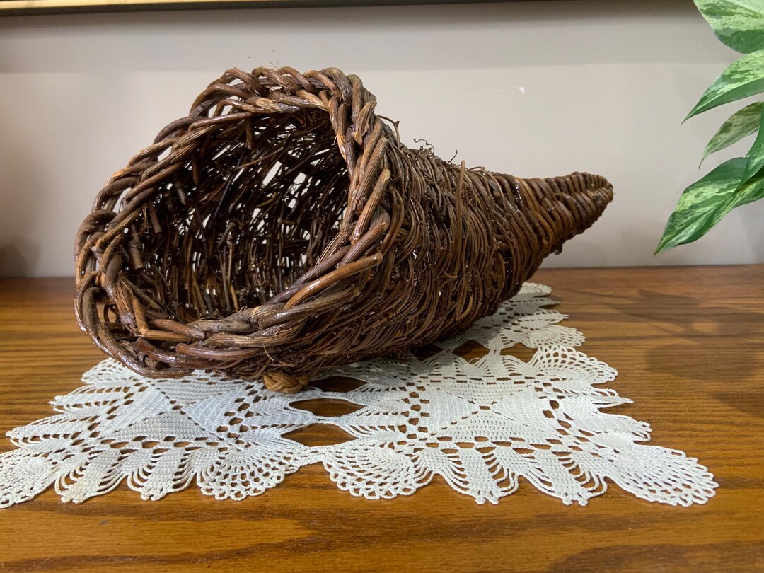 Vintage Cornucopia Basket Thanksgiving Cornucopia Grapevine and Wicker ...