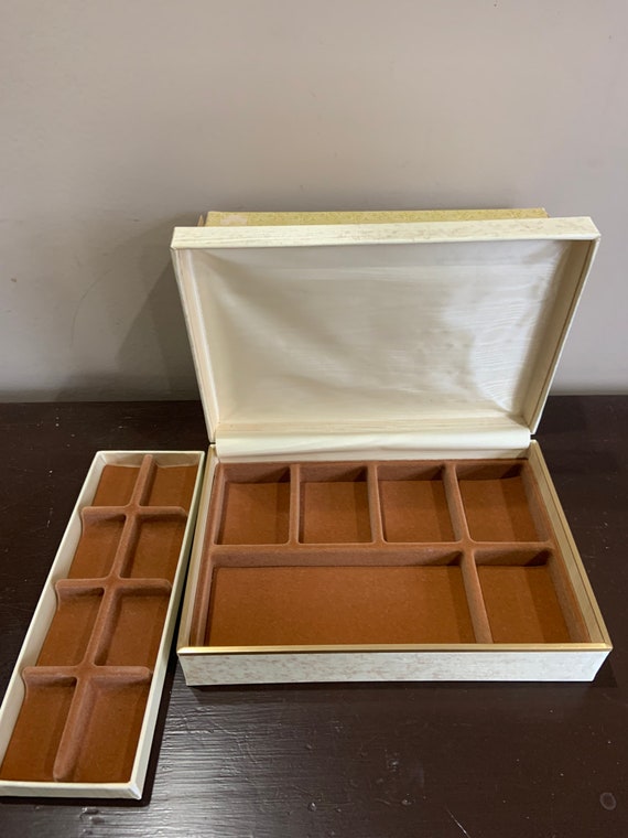 New In Box Vintage Avon IMARI Treasure Box ~ Burgundy… - Gem