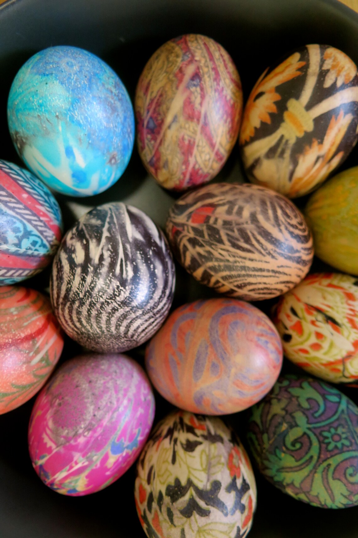 50 silk remnants Easter egg decorating Silk Easter eggs | Etsy 50 silk remnants Easter egg decorating Silk Easter eggs | Etsy