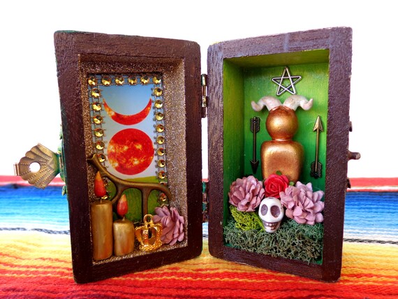 Mini Horned God Box Shrine. Nicho. Travel Shrine. Wicca. | Etsy