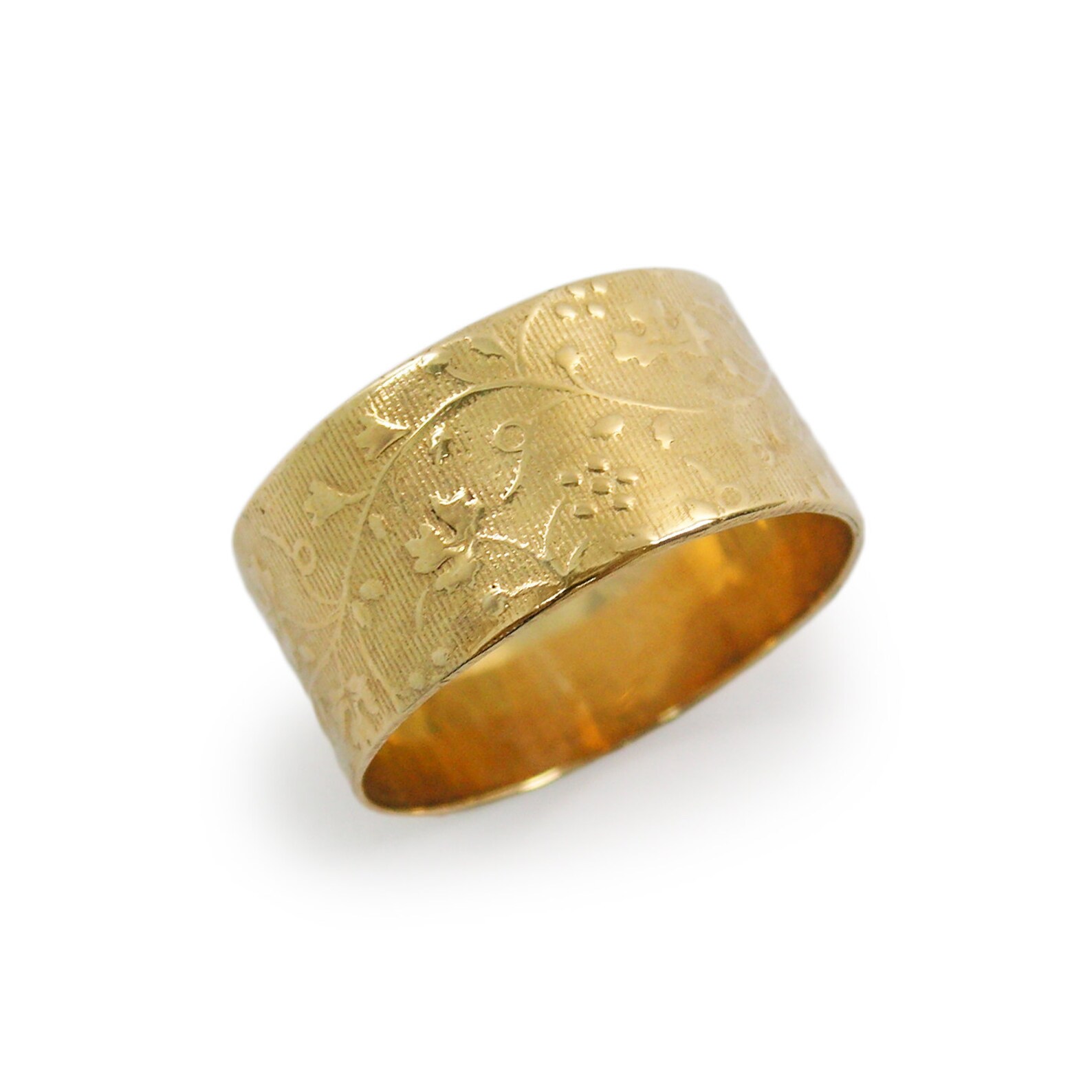 18k Vineyard Wedding Ring. Wide Wedding Ring. Yellow Gold - Etsy