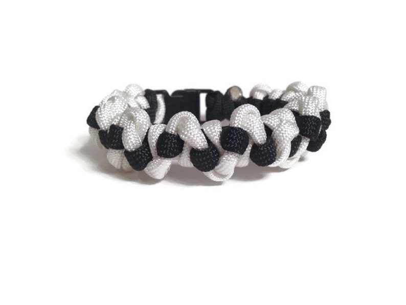 Vine Flower Paracord Bracelet - Etsy