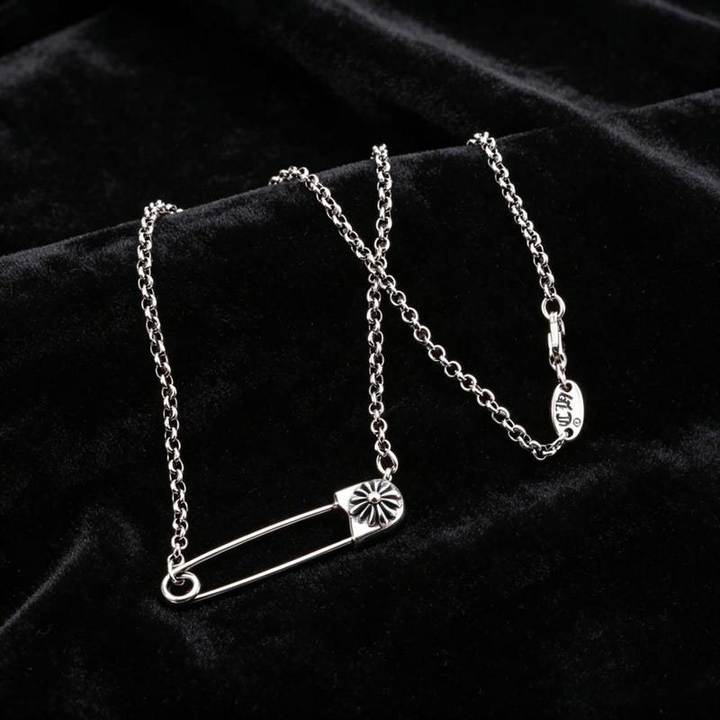 Safety Pin Necklace - Etsy