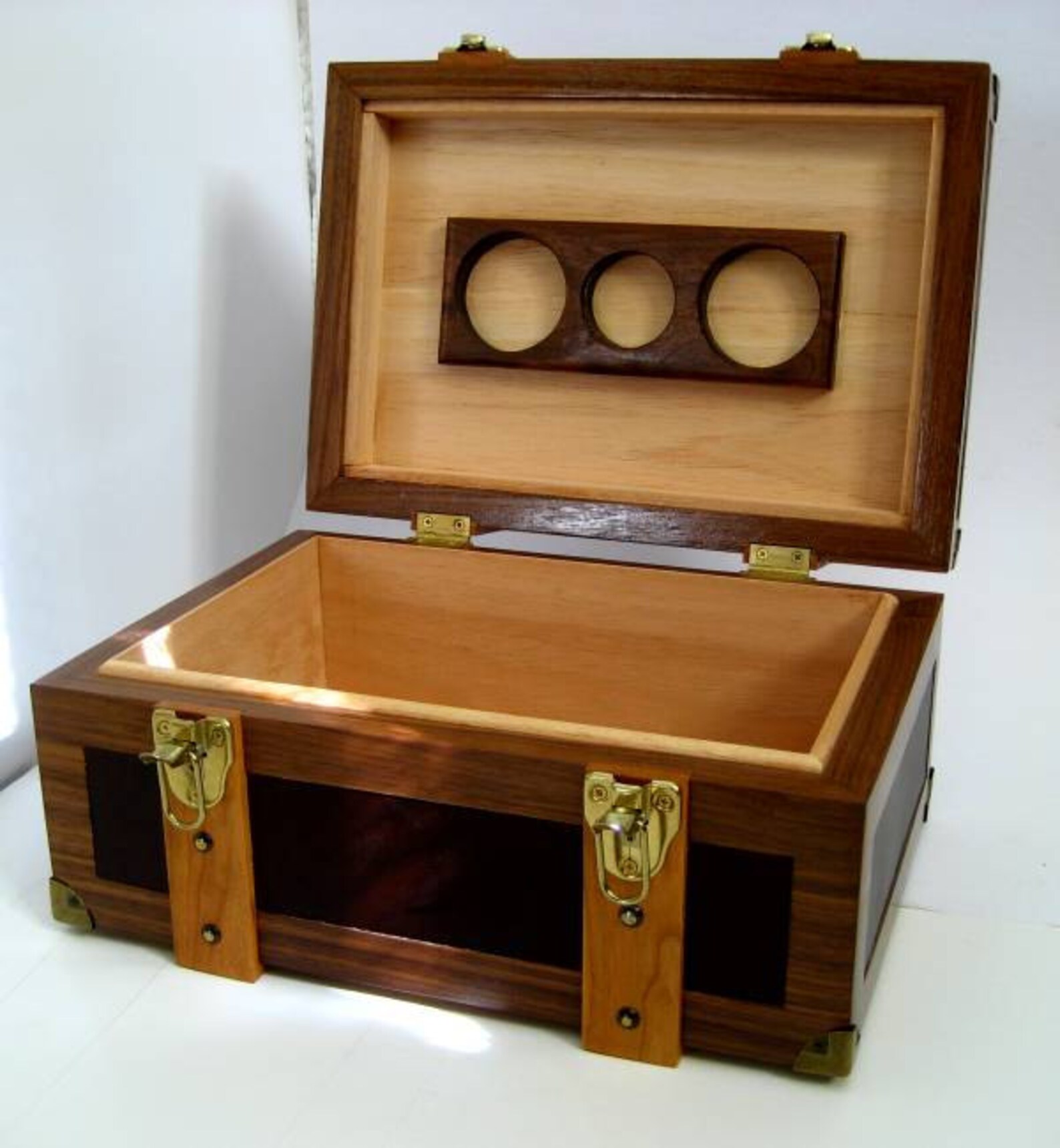 Walnut & Leather Table Top Humidor (the Steamer) - Etsy