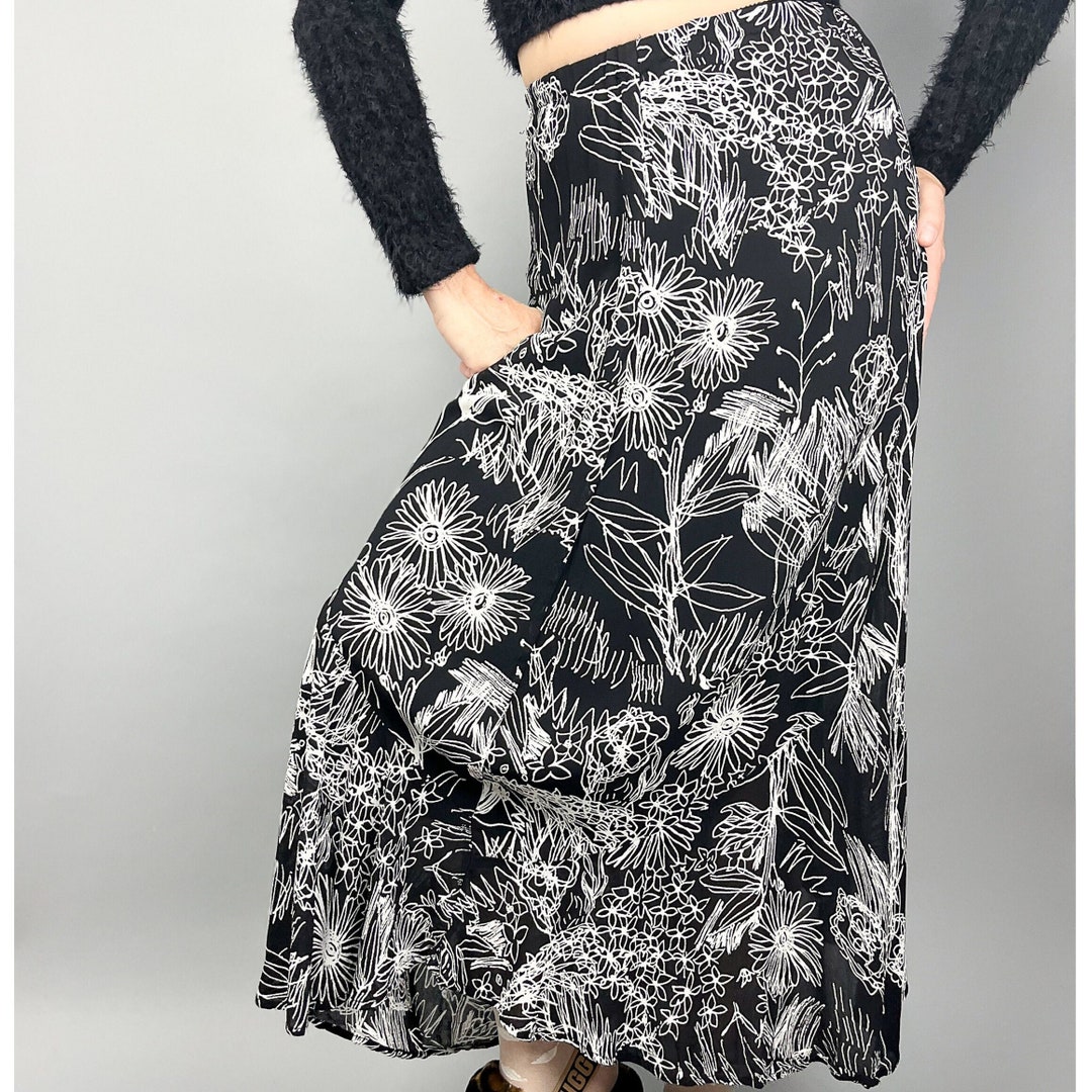 Floral Maxi Skirt | Vintage Y2K Black & White Busy Floral Patterned ...