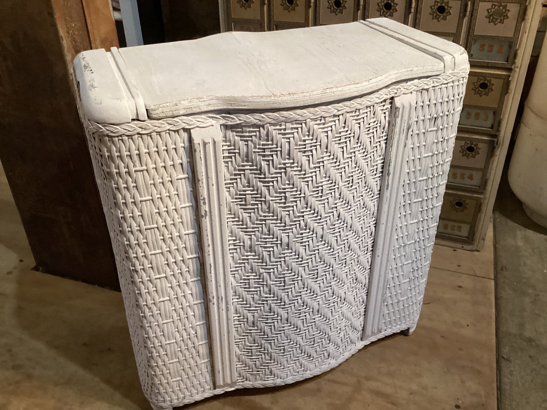 Small Vintage White Wicker Hamper With Pink Roses - Etsy