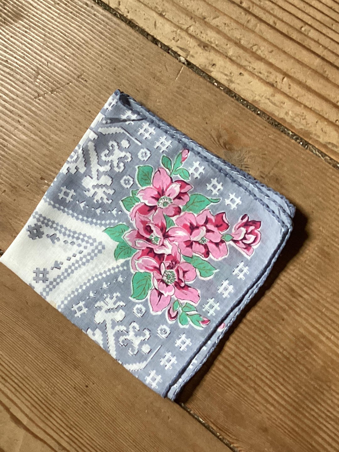 Handkerchief Pink Flower Gray Background Vintage - Etsy