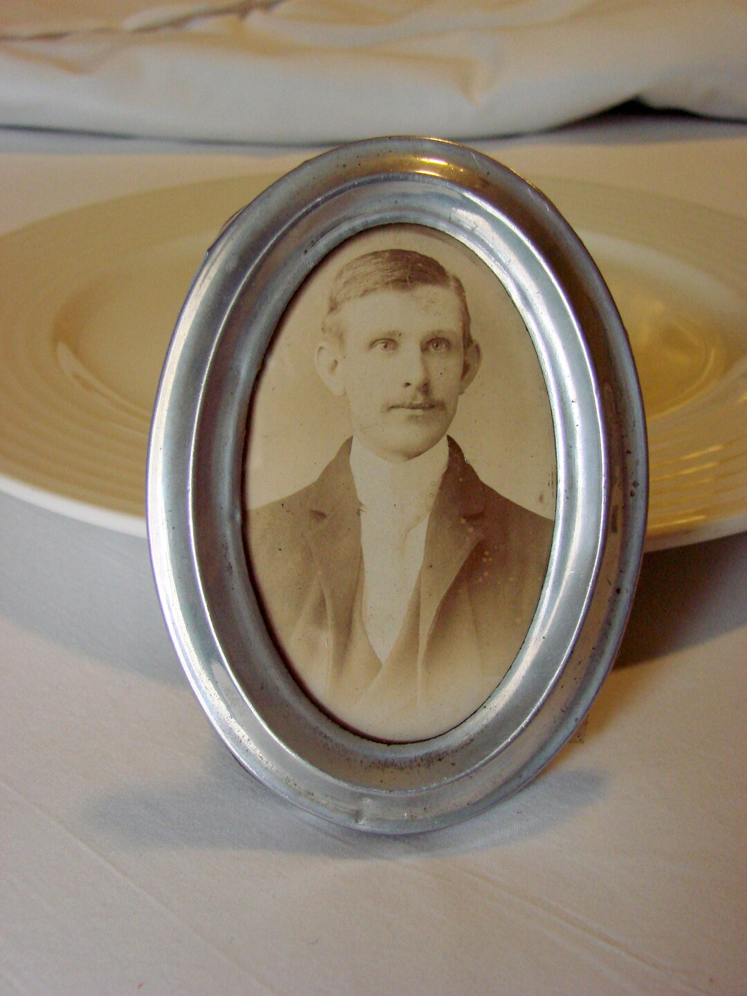 25% SALE Victorian Miniature Photo & Original Beveled Tin Photo Frame ...