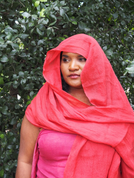 Rojo rosa oscuro salmón negro color seda / chal de lana teñido | Etsy