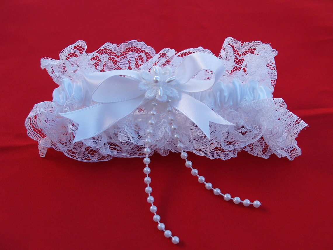 Budget Brides Garter Made of Lace, Satin Ribbon, and Pearls, Single ...