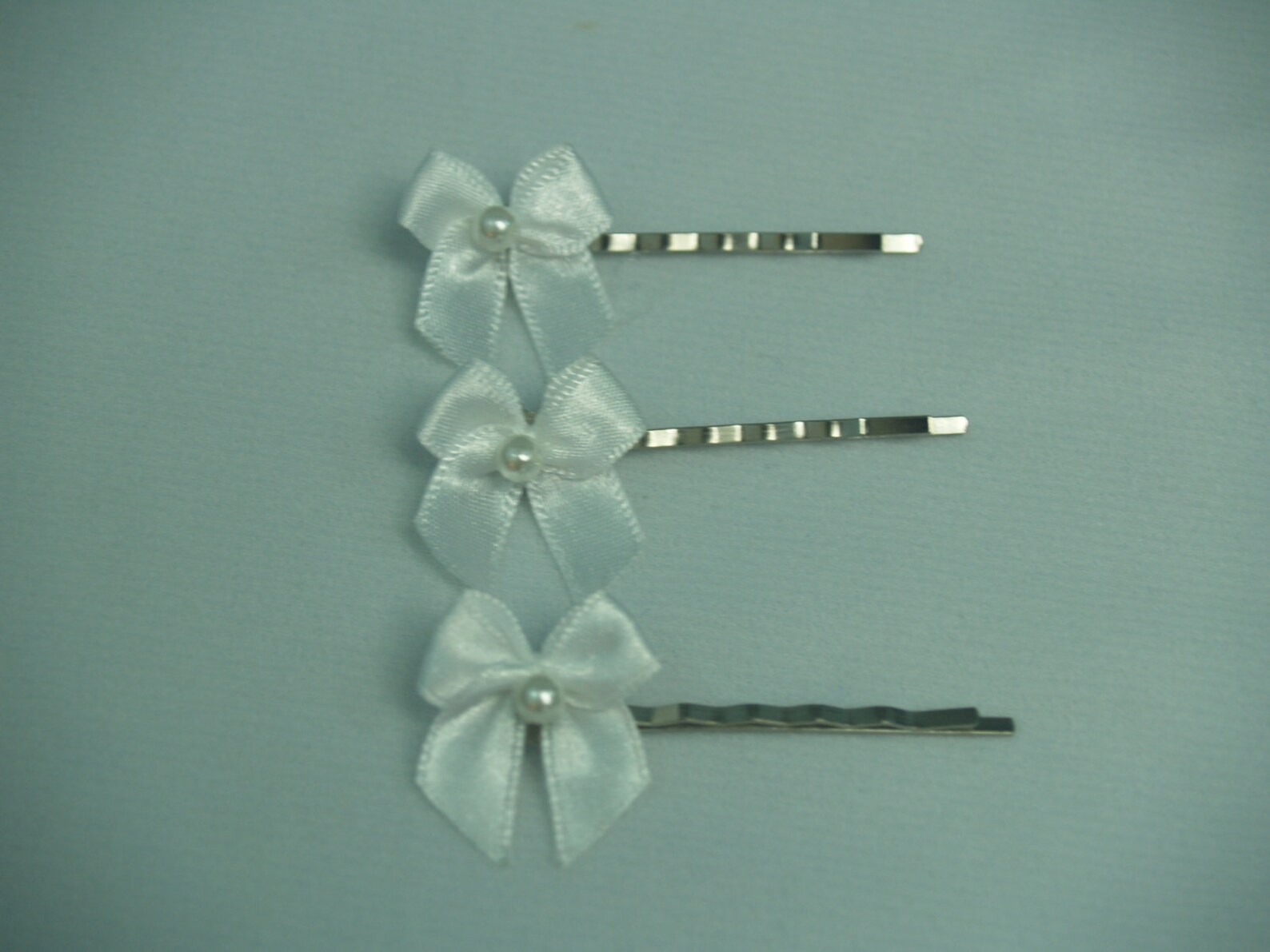 Two Tiny White Hair Bows Brides Hair Bow Embellishments - Etsy