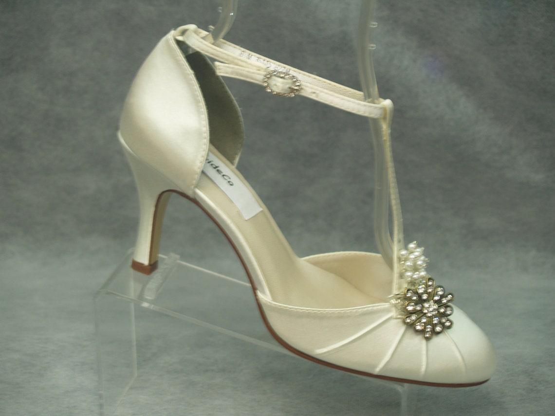 IVORY Wedding Shoes Mid Heels Vintage Style Round Toeankle - Etsy
