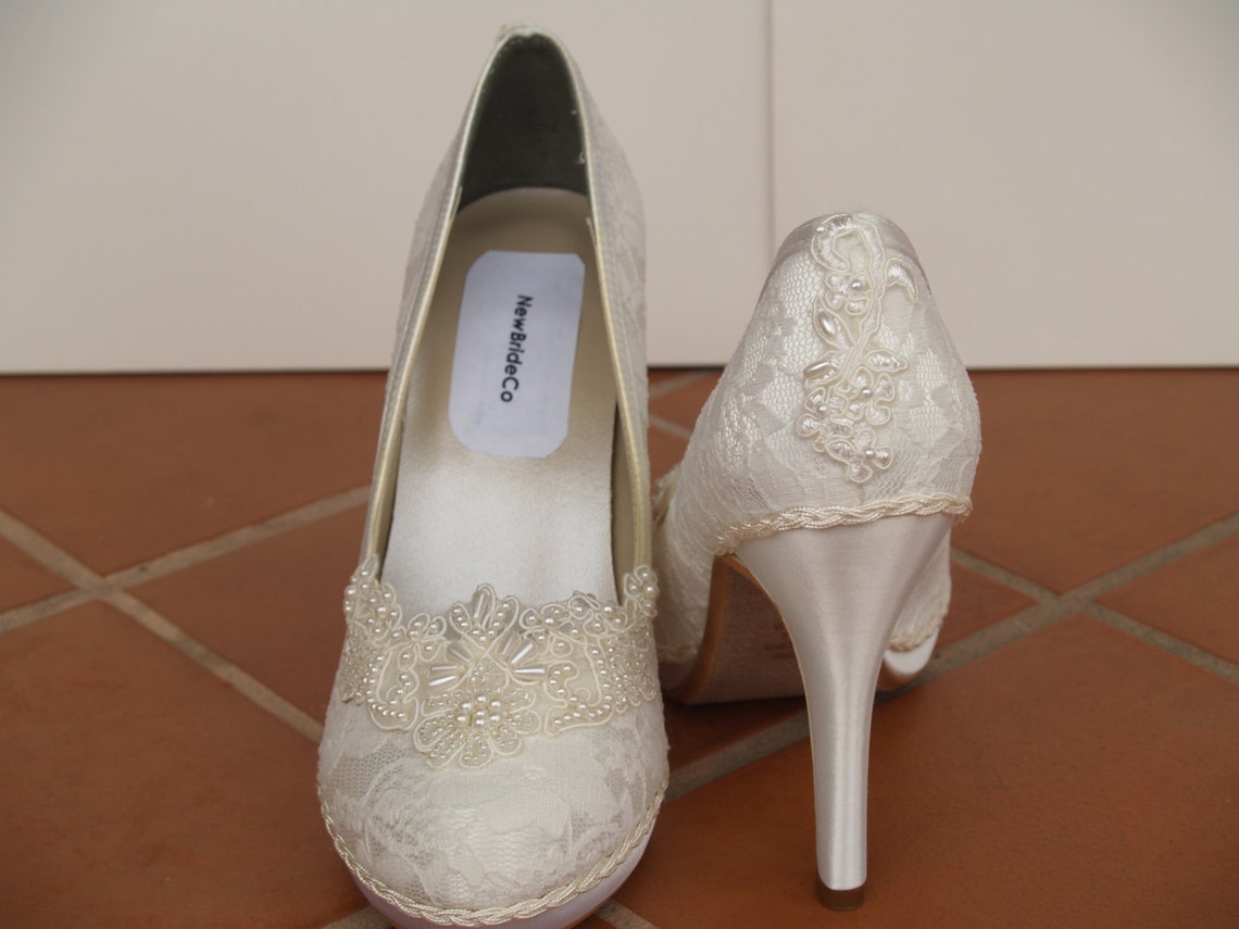 Closed Toes Ivory High Heels With Platform 3 3/4 | Etsy