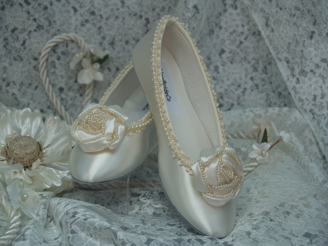 Size 8 Ivory Flats Fancy Pearls Satin Rossette,ballet Style Slipper ...