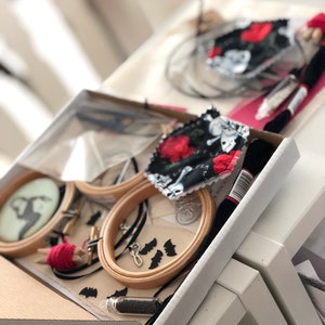 Modern Embroidery Gift Box With Goodies, Hand Embroidery Pattern ...