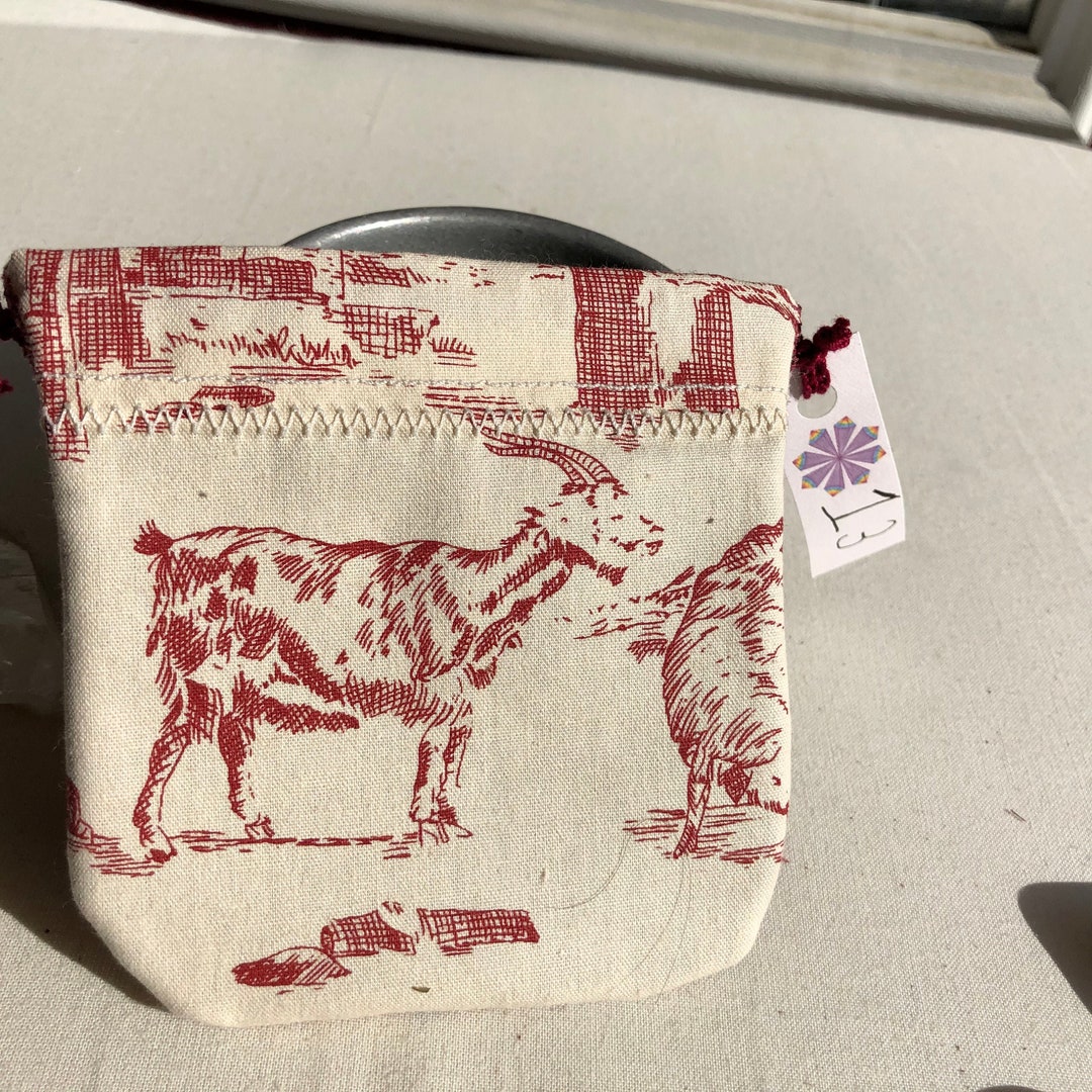 Goat in Field Camafeos Elefantes Toile Multi-pocket Stone Pouch No. 13 ...