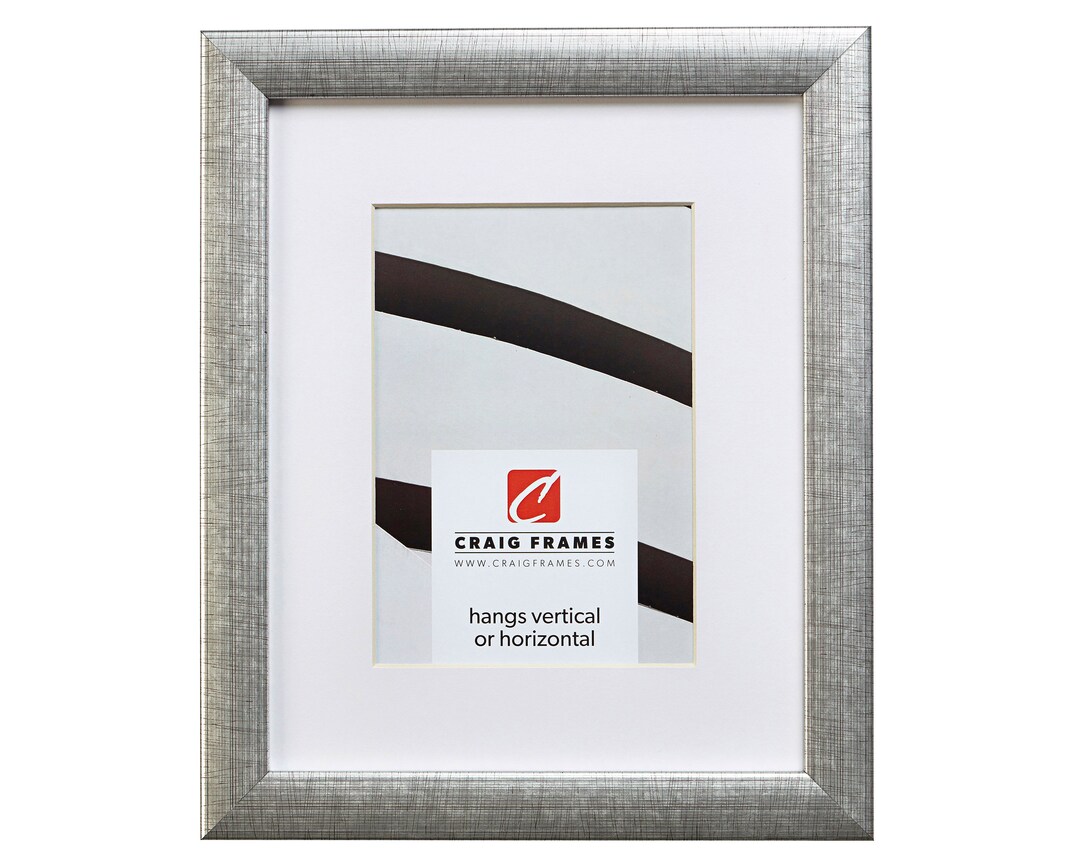 Cadre photo contemporain argent rayé moderne de 1 po avec tapis blanc ...