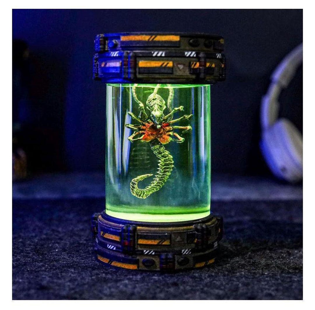 Diorama Alien Epoxy Lamp Ver2 Creepy Space Monster Resin Lamp Terrarium ...