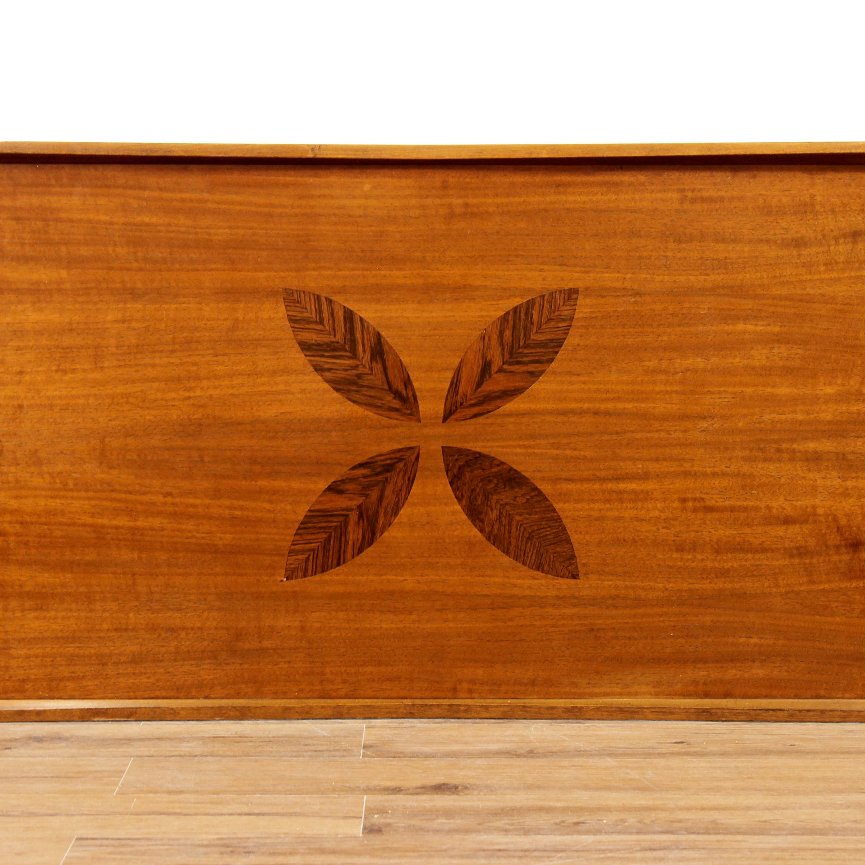 Lane Walnut Coffee Table With Rosewood Leaf Pattern on Top Description ...