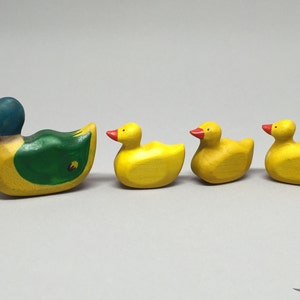 Toy Duck Wooden Colourful Green Blue Red Size: 5,5 X4,5 X 2,0 Cm (b X H ...