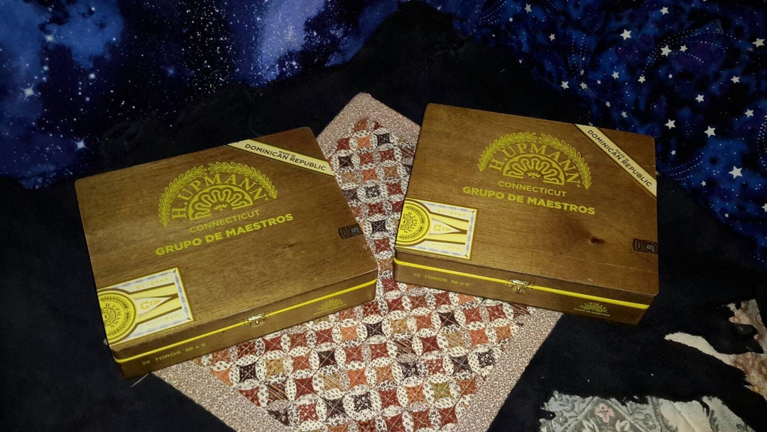 Cigar Box Uppman Grupos De Maestros New Arrival Top Shelf Chest Two in ...