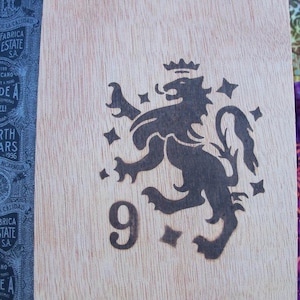 Cigar Box Griffon Box Lion With Crown Liga Privera Wood Treasure Chest ...
