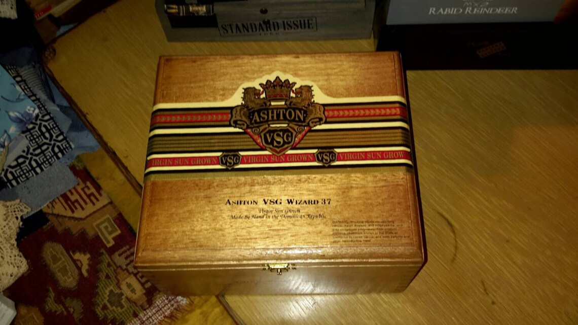 Cigar Box Ashton Special Edition Wizard Oversized 8 X 7 X 4 Blonde ...