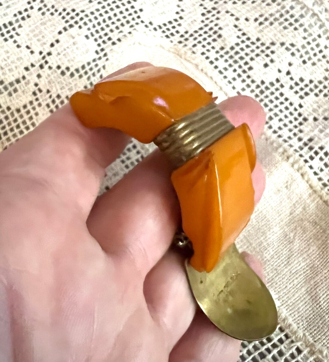 Vintage Deep Orange Butterscotch Bakelite Fur Clip Brooch Pin Carved ...