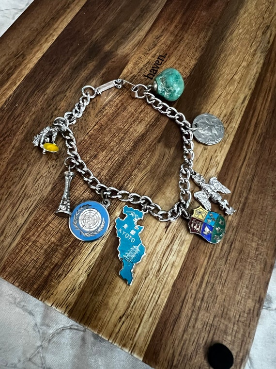 Vintage 1980s travel charm - Gem