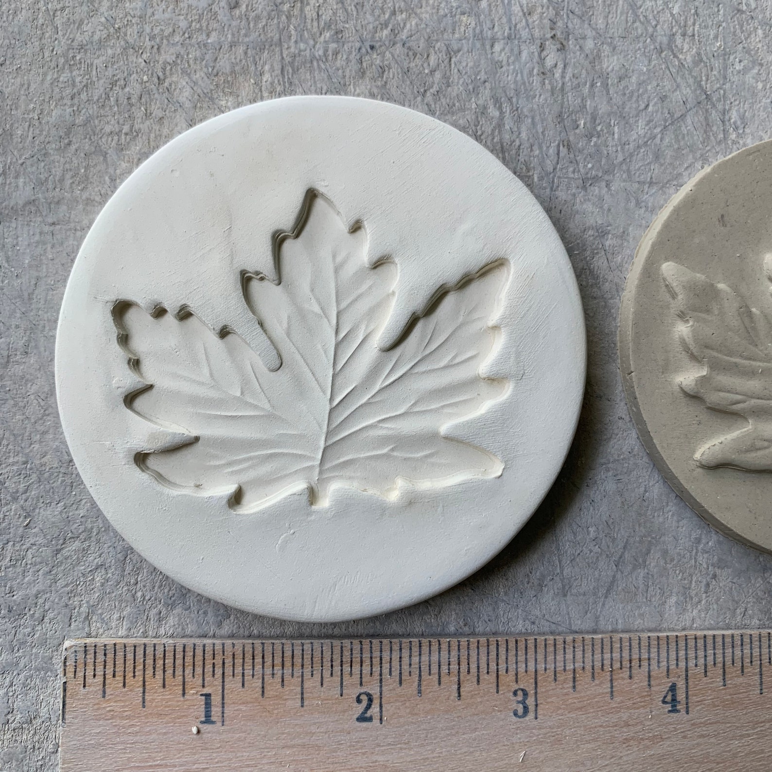WML Ceramic Sprig - Wide Maple Leaf Press Mold - Relief Mold - Press ...