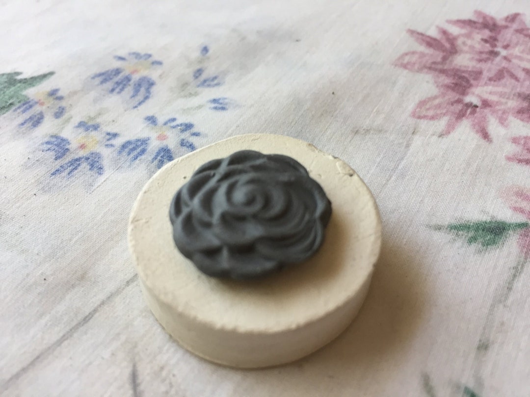 R Rosette Sprig Mold - Clay Press Mold for Ceramic Decoration and ...