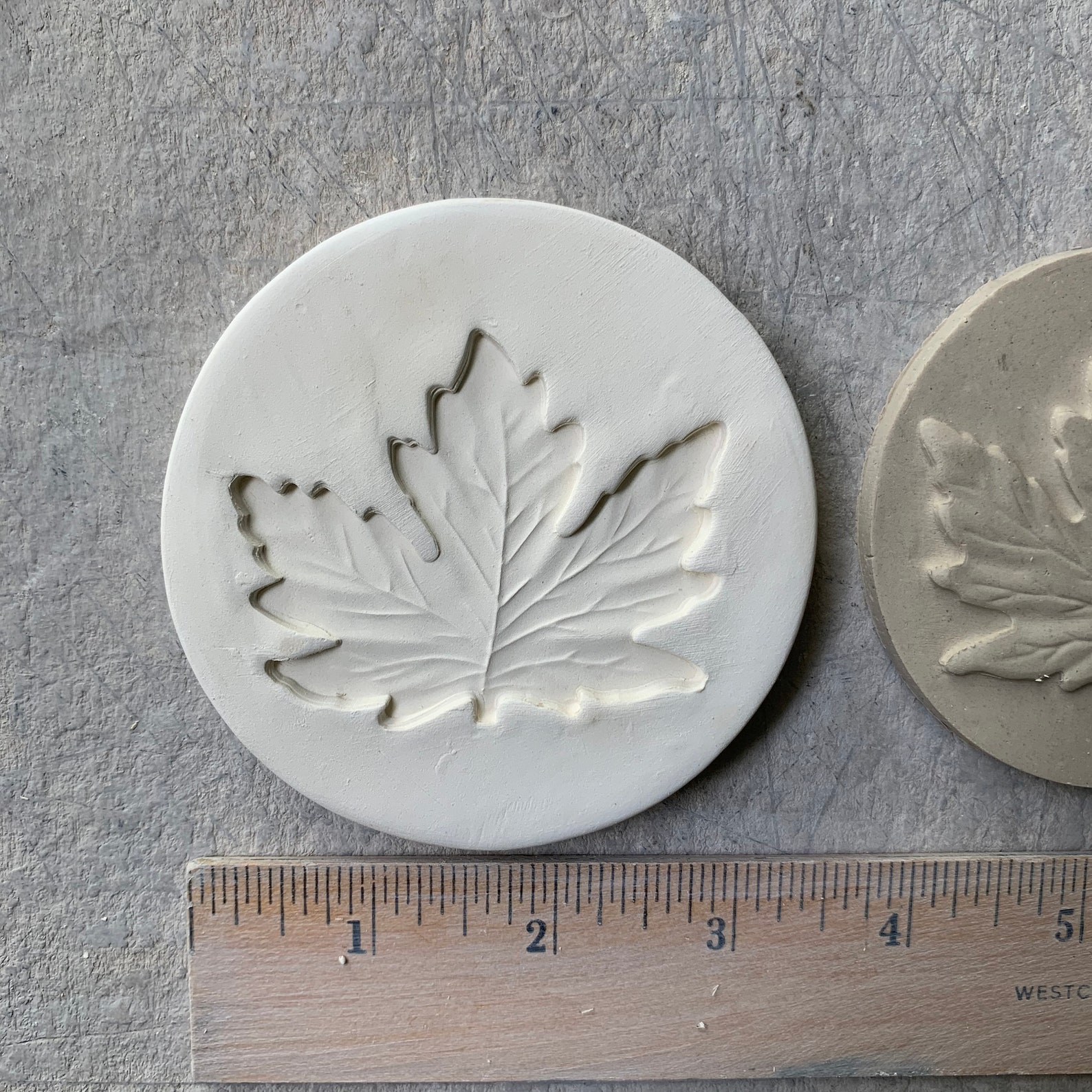 WML Ceramic Sprig - Wide Maple Leaf Press Mold - Relief Mold - Press ...