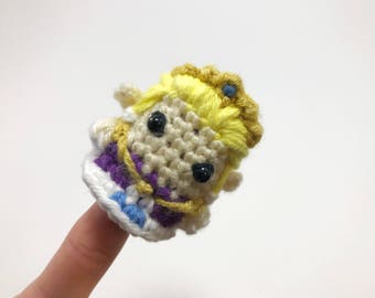 Zelda From Legend of Zelda Crocheted Amigurumi Finger Puppet - Etsy
