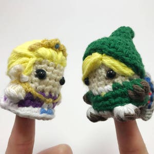 Link and Princess Zelda From Legend of Zelda Crocheted Amigurumi Finger ...
