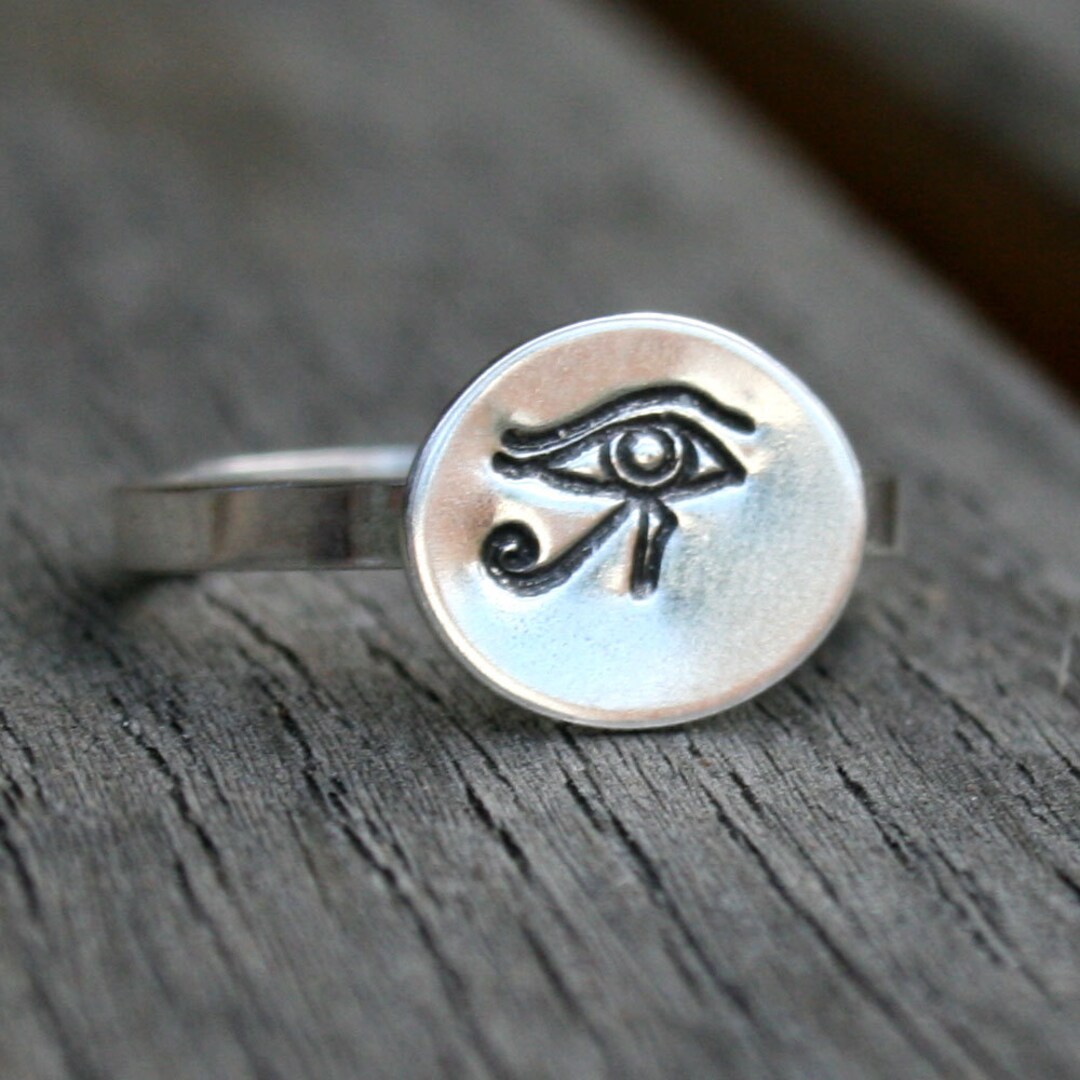 Sterling Silver Ring Eye of Horus - Etsy