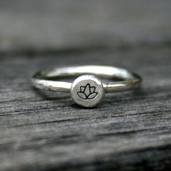Silver Lotus Ring - Etsy