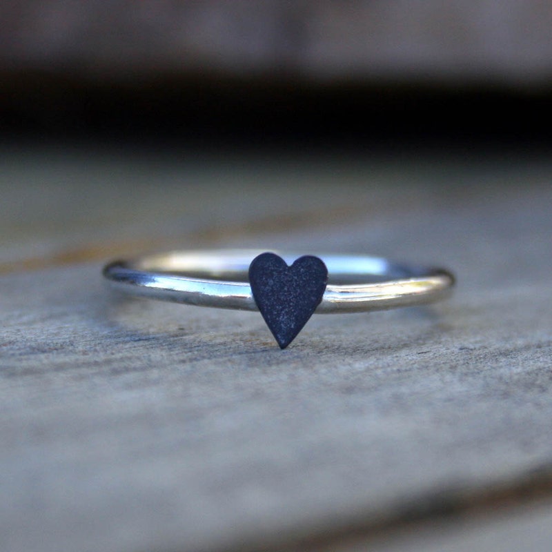 Black Heart Ring - Etsy