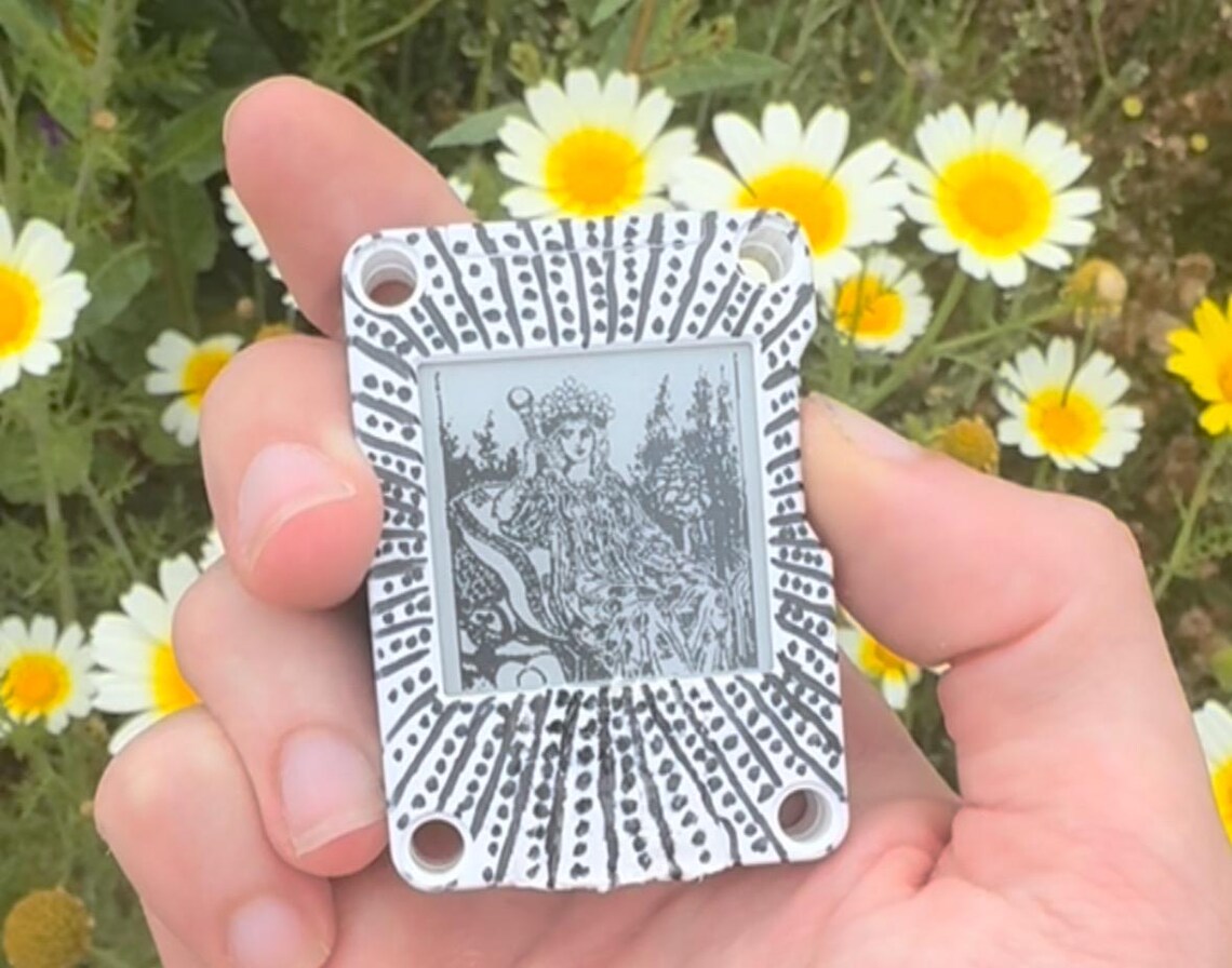 Pocket Oracle Divination Device – Tarot, Runes, I Ching, Chakras, Yes ...