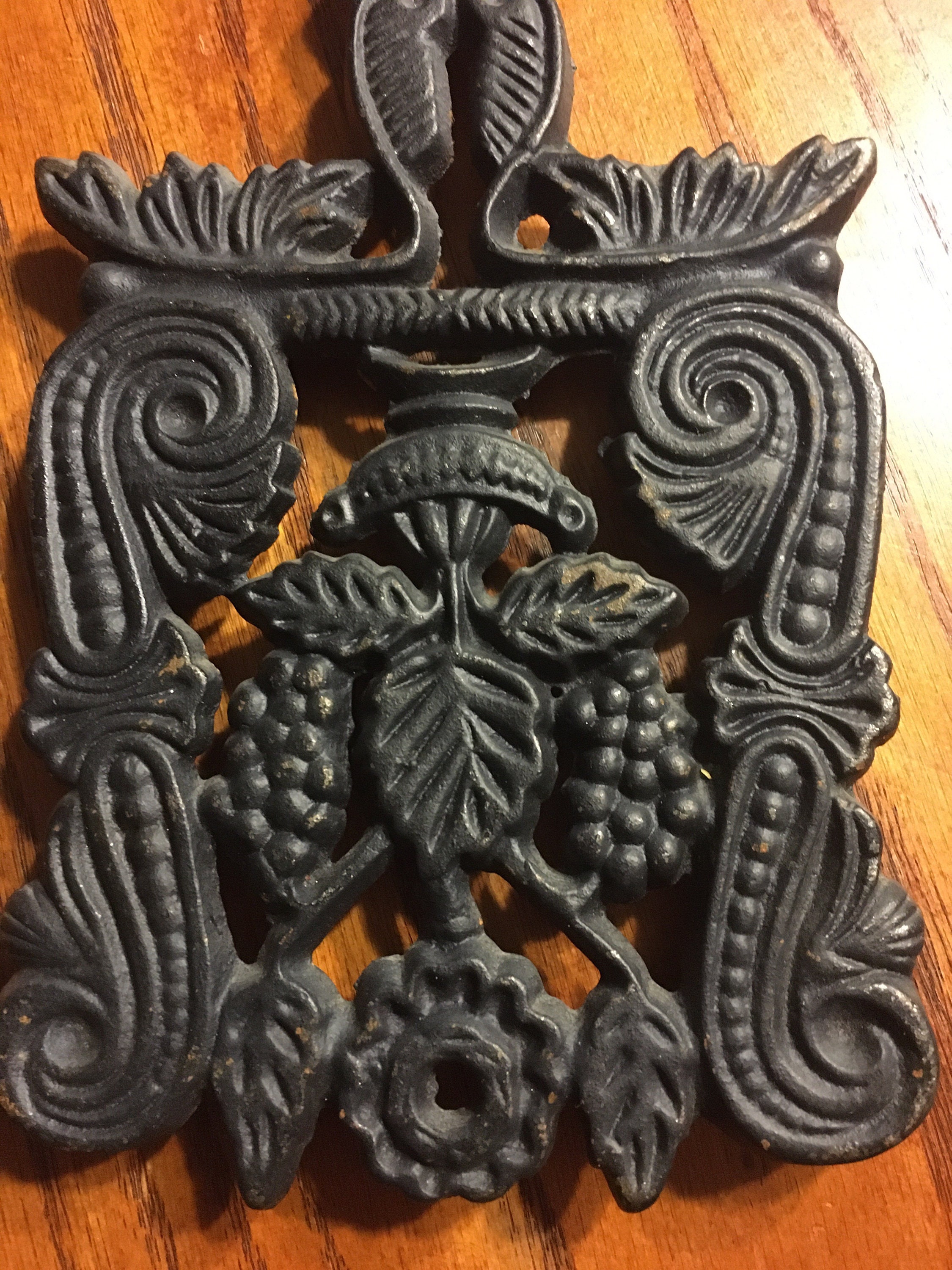 Trivet Cast Iron T4 Grape Grape Scroll Pattern Footed - Etsy