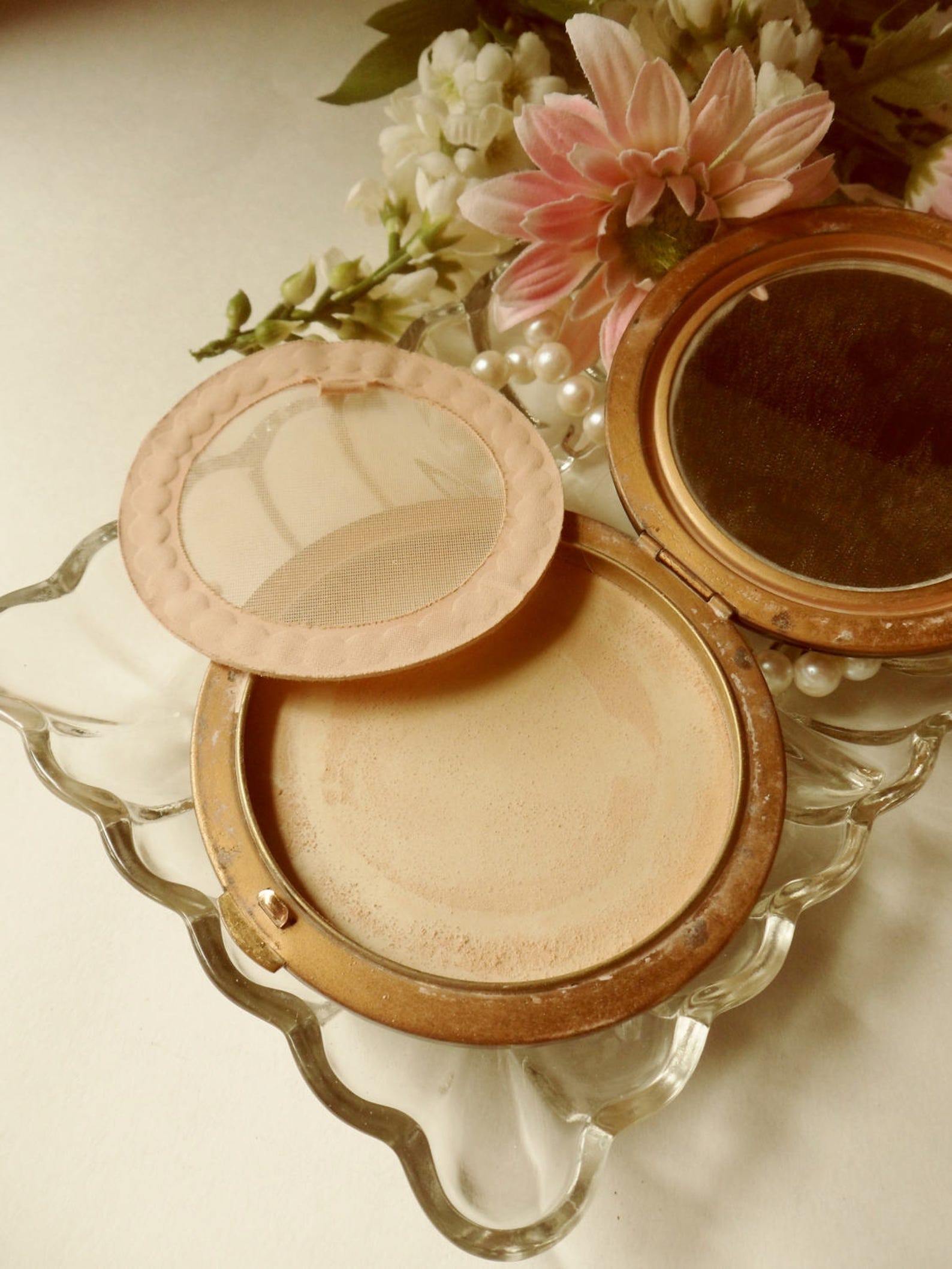 Lin-bren Leather Powder Compact Polished Black Leather | Etsy