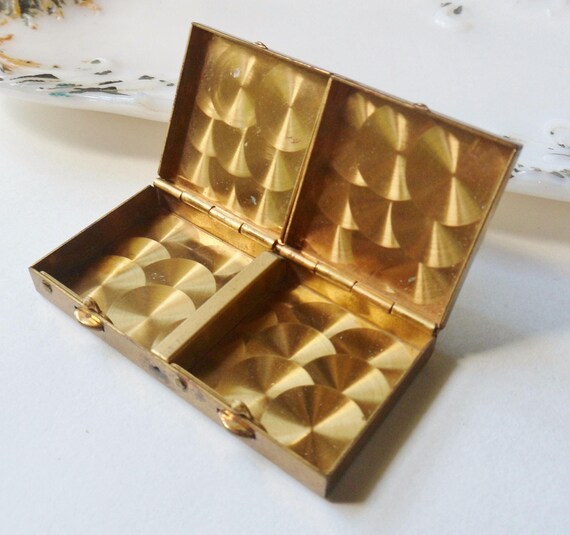 British Coin Pill Box, King George VI Pill Box, Doubl… - Gem