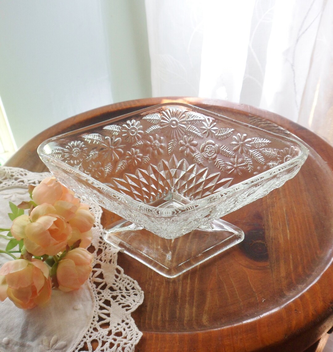 Diamond Shaped Bowl, EAPG Clear Pressed Glass Pineapple Floral Pattern ...