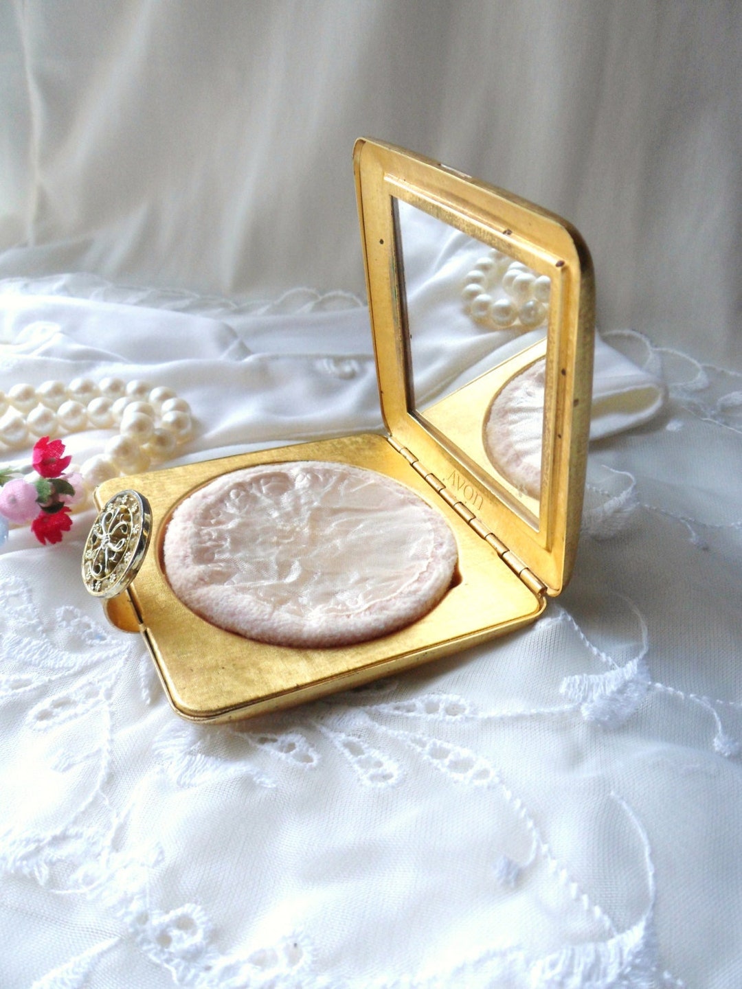 Avon Imperial Jewel Compact, Gold Rhinestone Powder Compact With ...