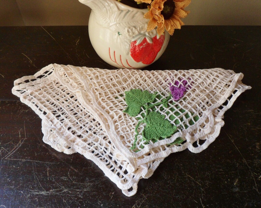 Four Purple Violet Applique Placemats, Crocheted Ivory Mesh Placemats ...