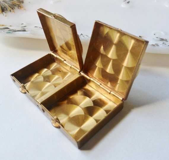 British Coin Pill Box, King George VI Pill Box, Doubl… - Gem